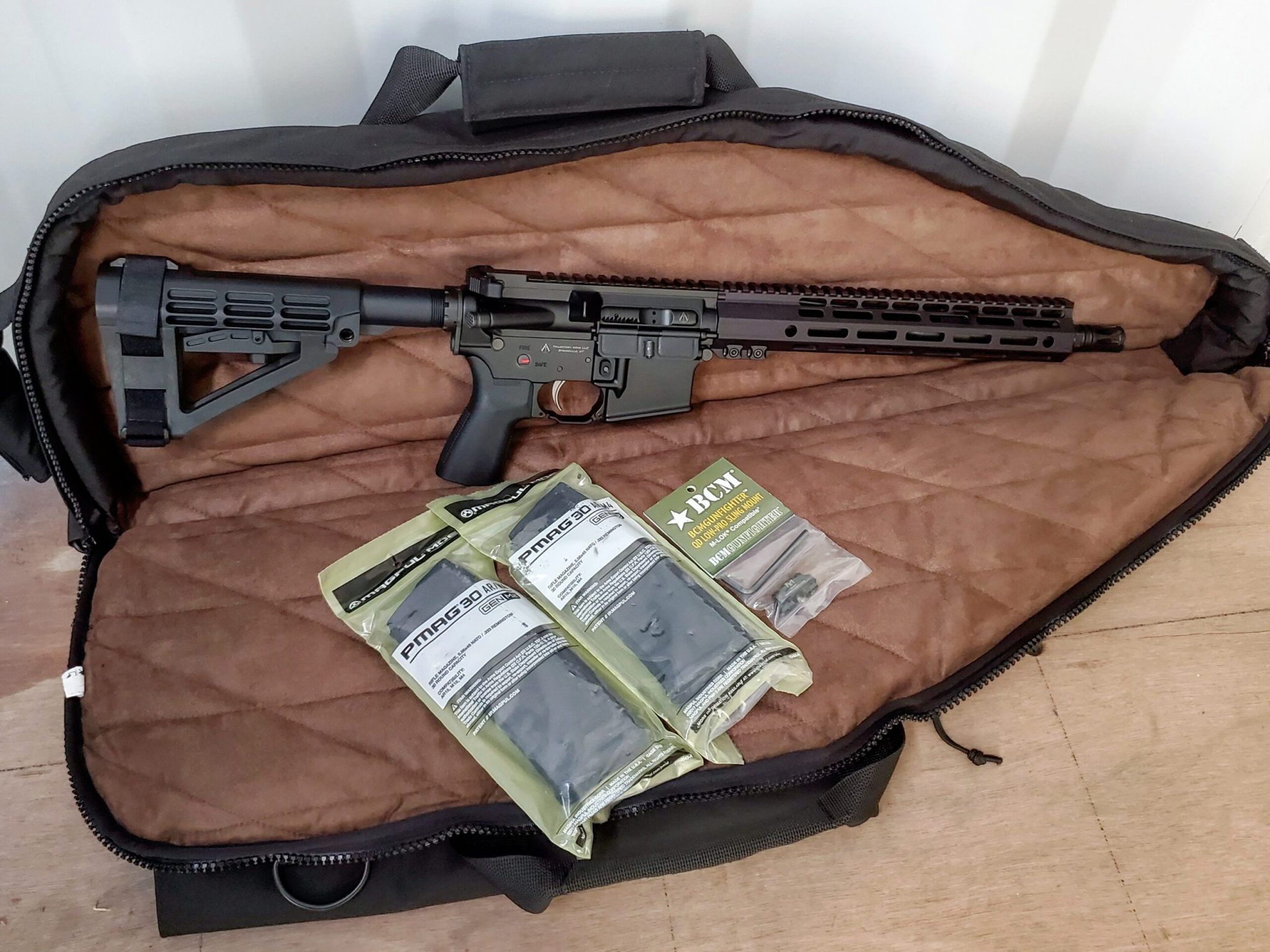 AR-15 Inspection - A Basic Guide for Gun Buyers - AR Build Junkie